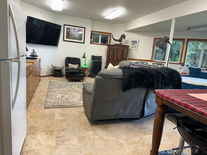 Bay Lodge Lower Level Apartment In Lodge - Anacortes, WA