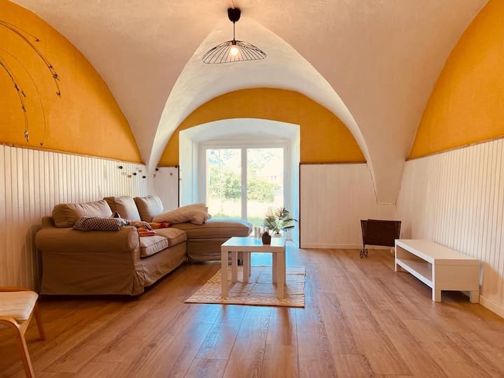 Maison Rénovée à La Montagne - La Joue du Loup