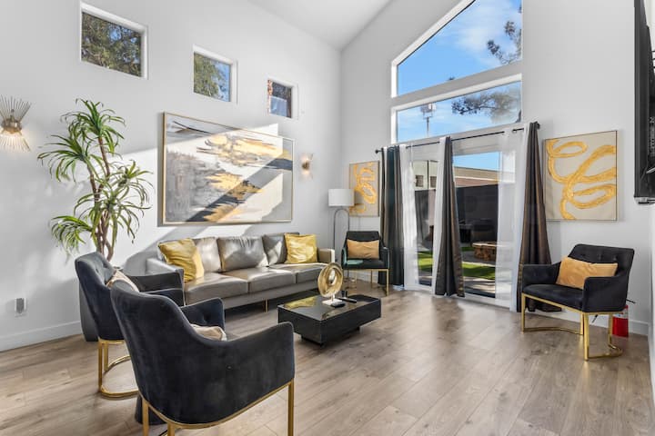 Vegas 5br: Movie Theater, Pool, Hot Tub & Arcade - North Las Vegas, NV