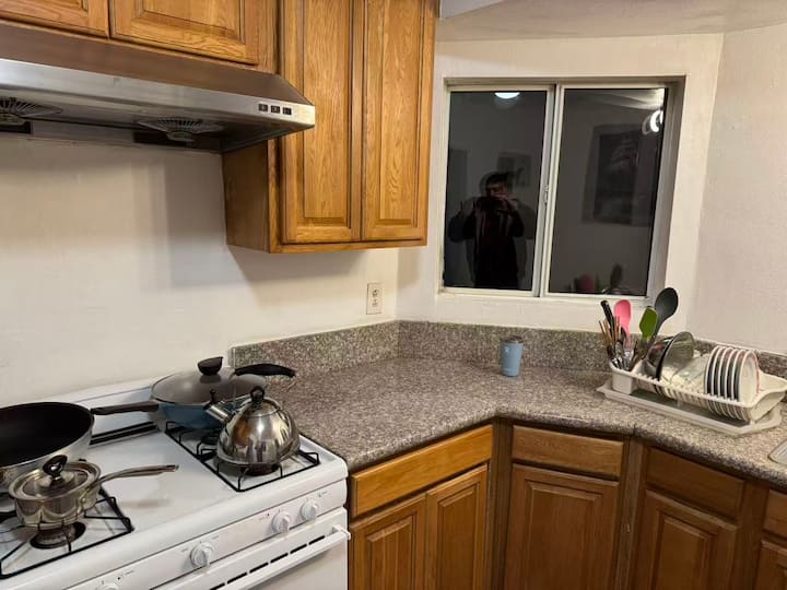 Cozy & Quiet Unit #J - Monterey Park, CA