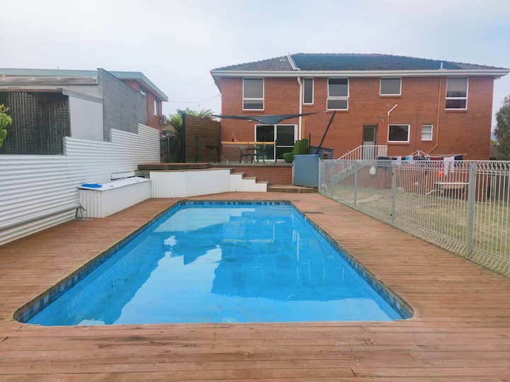 霍巴特海景山景宽敞大房 - Hobart