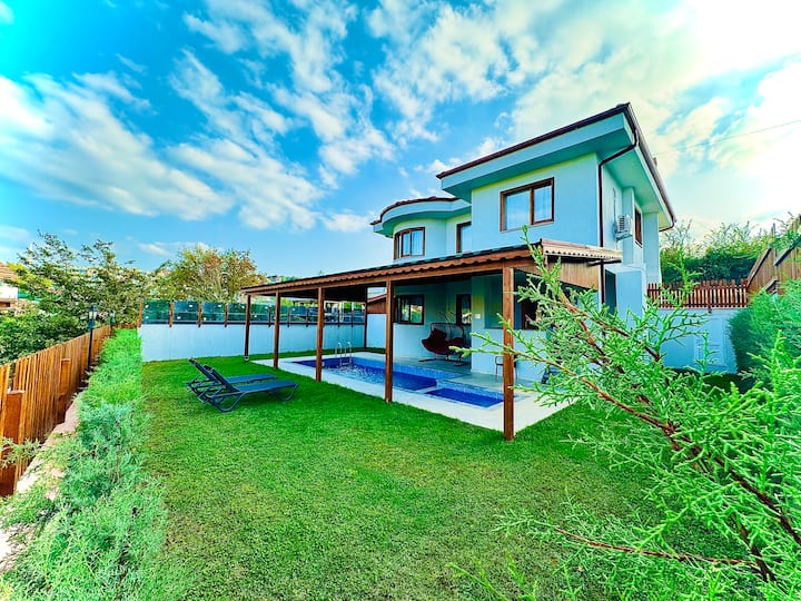 Sapanca’da Müstakil Isıtmalı Kapalı Havuz Villa Ş1 - Sapanca