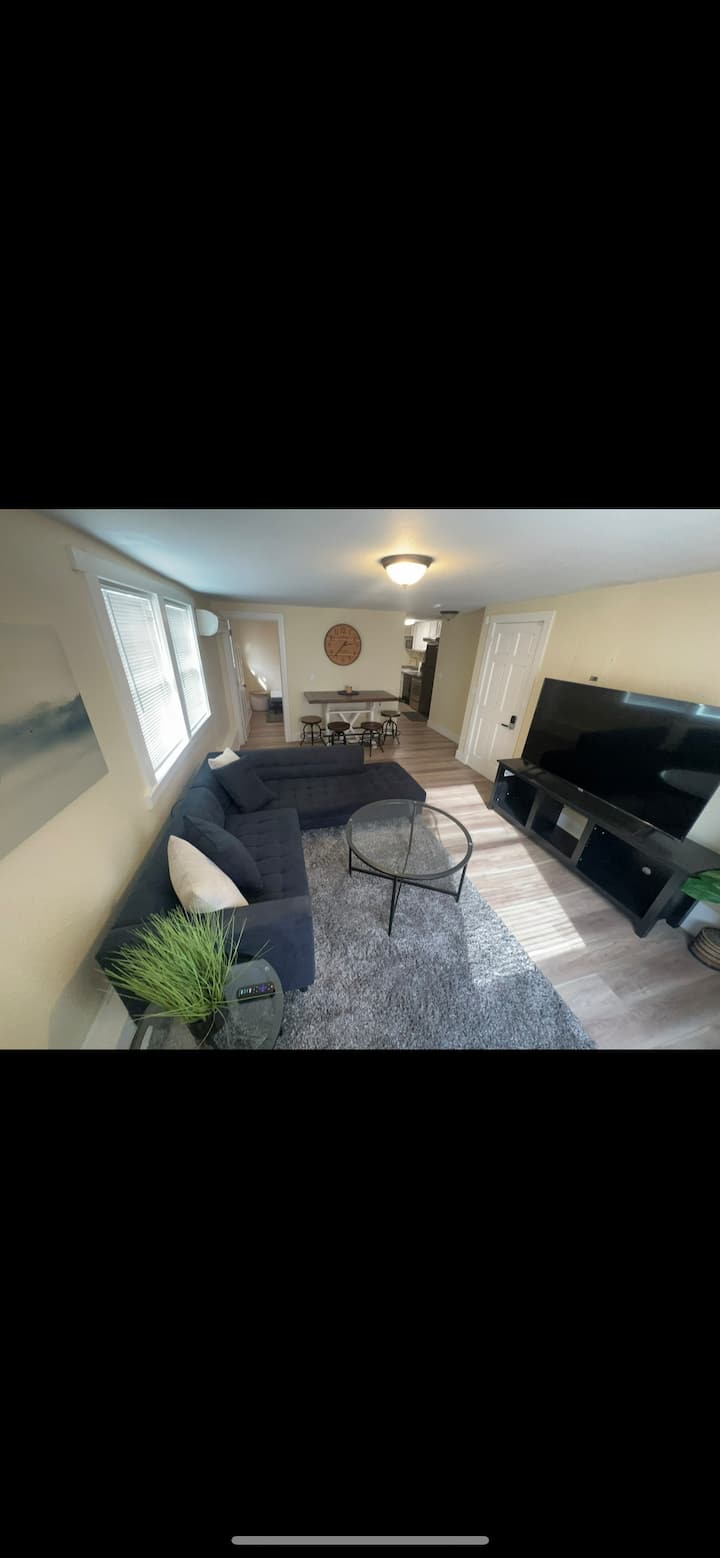 Vibrant Unit In Happening Area! - Sacramento, CA