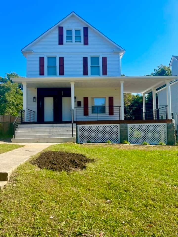 The Cozy Suite - Towson, MD