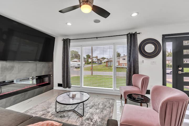 Hidden Gem W/ Heated Pool/ Hot Tub - Owings Mills, MD