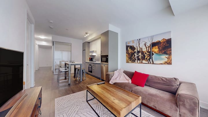 Modern Luxury Condo 2b+2b At Yonge And Eglinton - Toronto