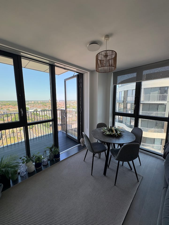 Sky Line Apartment - Barking