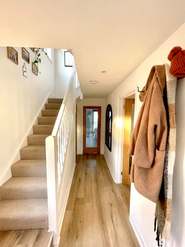 Family Home With Sea Views - Teignmouth