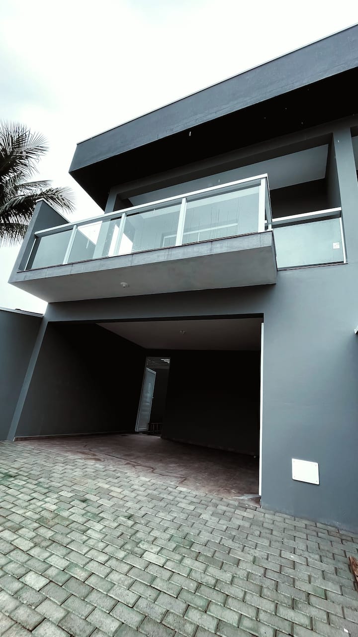 Sobrado Geminado Peruíbe - Peruíbe