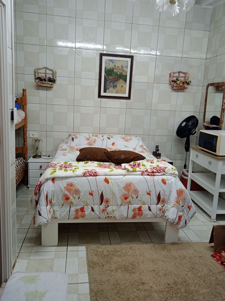 Suíte Charmosa - Praia Grande