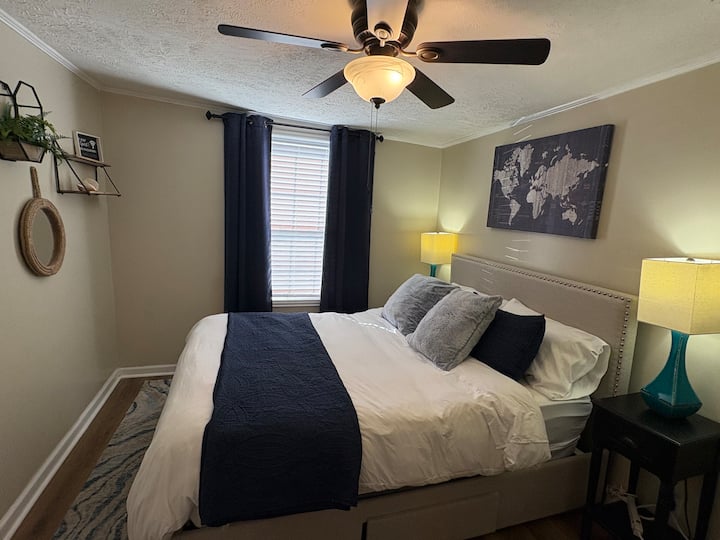 Seashore Room - Gulfport, MS