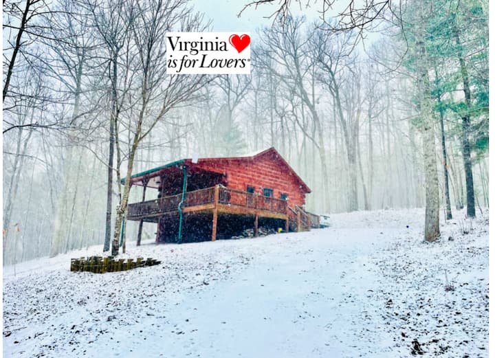 "Whispering Woods" - A Quiet Cabin Retreat - Hillsville, VA