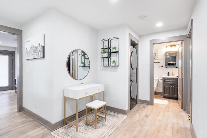 10 Min From Broadway/airport! < Hot Tub > - Nashville, TN