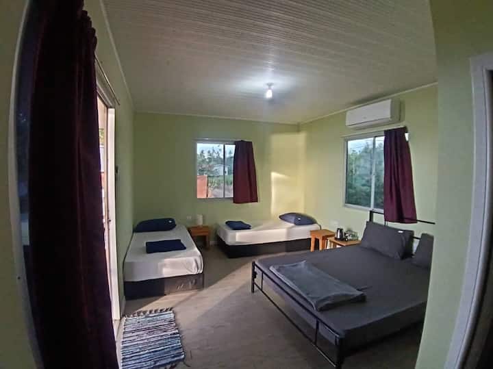 Kudat Beach House Family Room - Kudat
