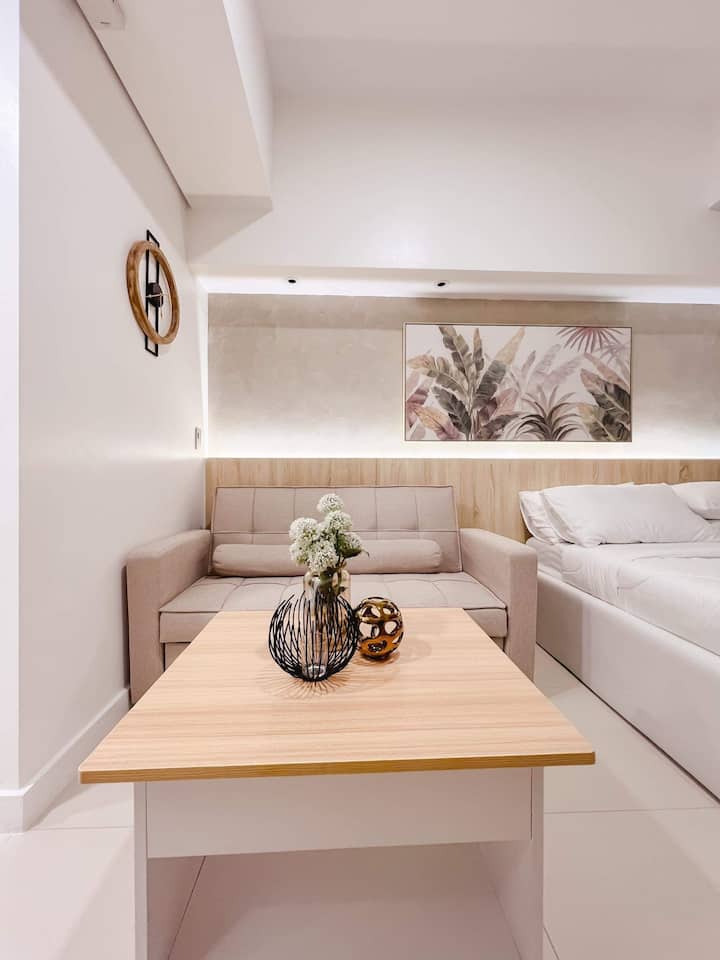 Sae Scandi Suite @38 Park, Inside It Park, W/ Pool - Cebu