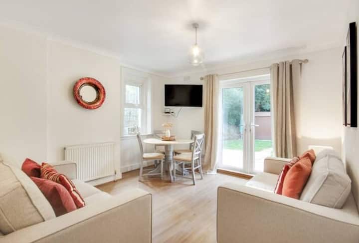 Central 2 Bedroom Garden Flat With Free Parking - Royal Tunbridge Wells