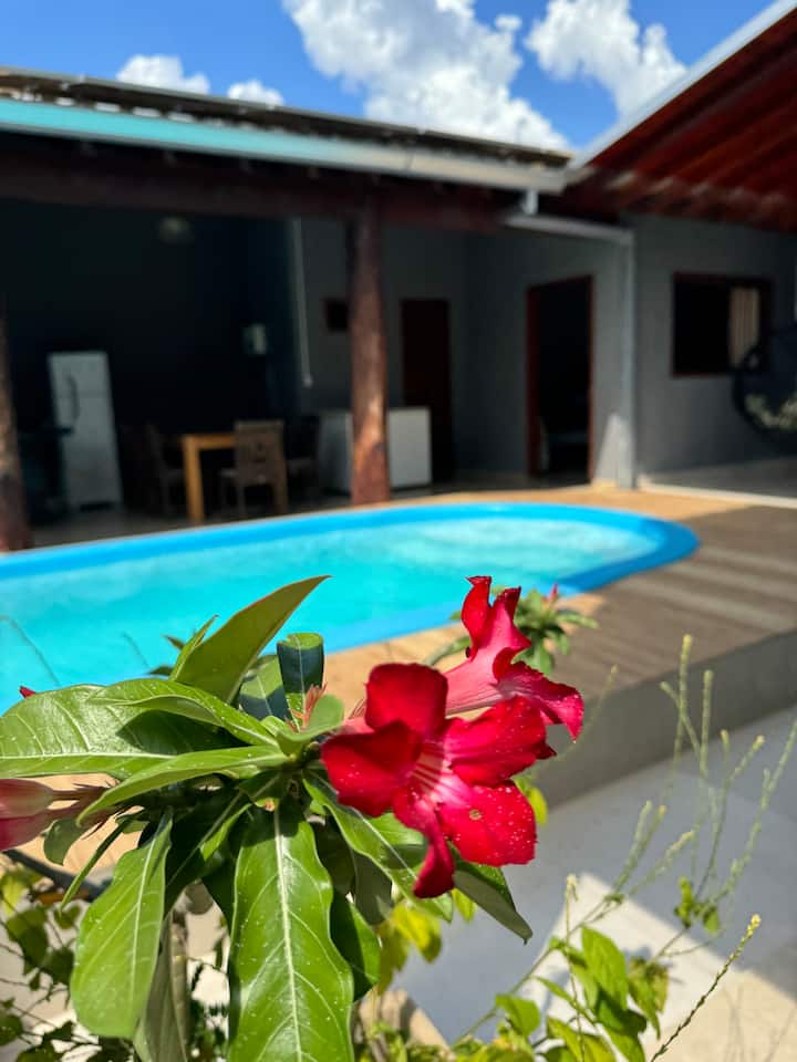Casa No Centro Com Piscina. - Bonito
