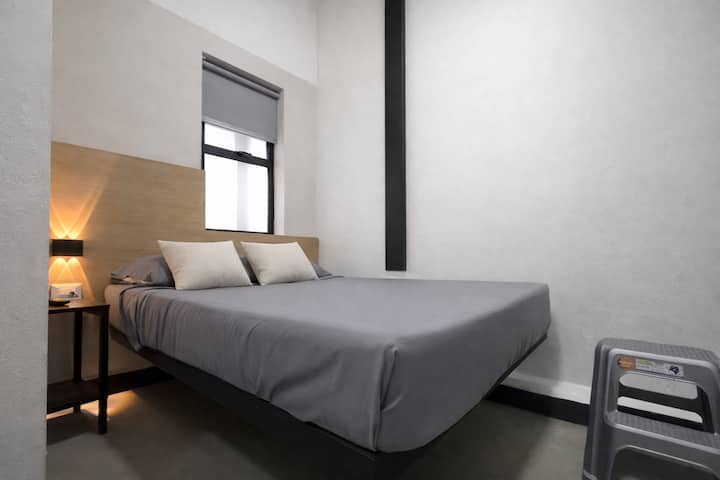 Habitación Privada Con Baño, Entrada Independiente - Medellín