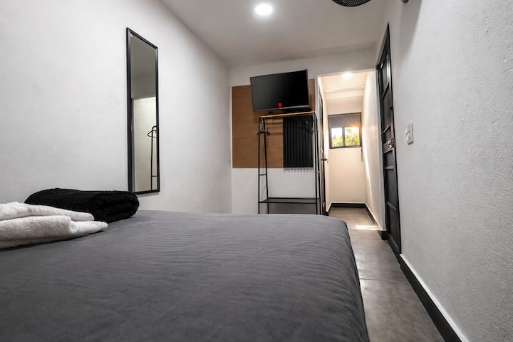 Habitación Privada Con Baño, Entrada Independiente - Medellín