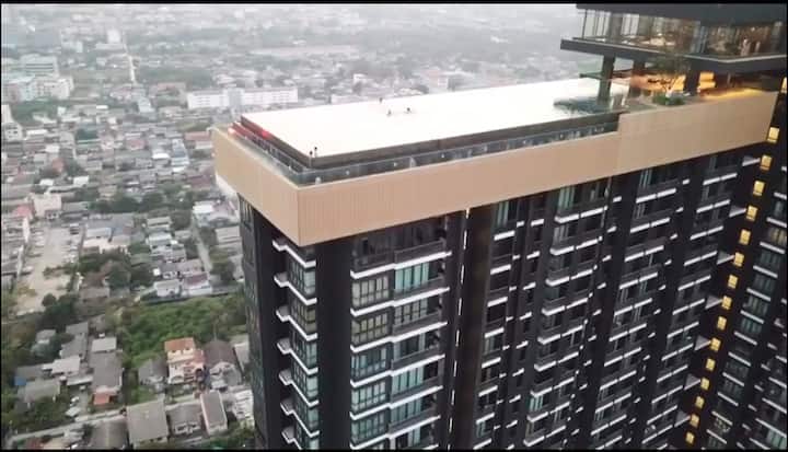 空中健身房 空中泳池 Tiktok Internet Celebrity Condo 零距离地铁 - Bangkok