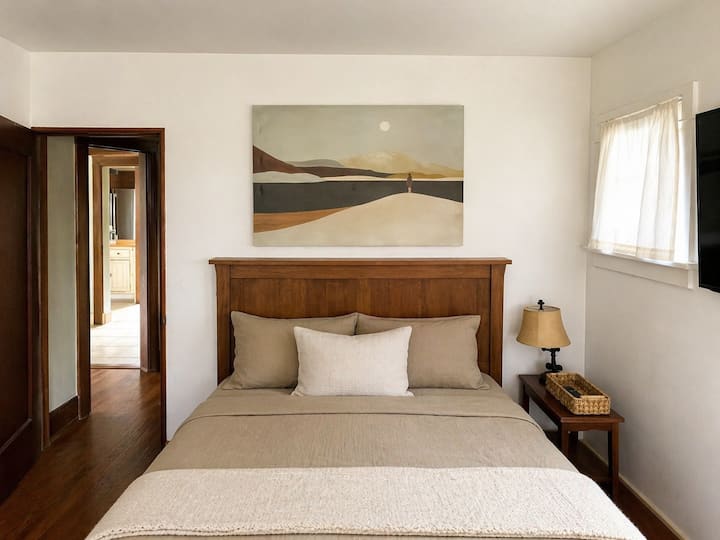 Ocean Beach Coastal Hideaway | Short Walk To Beach - San Diego, CA