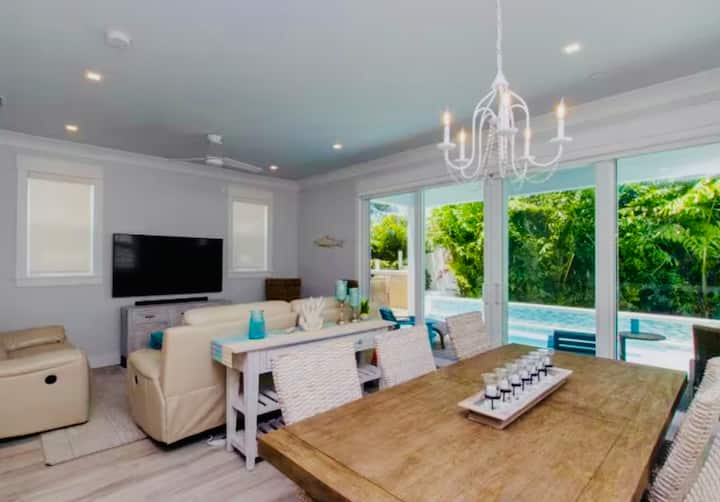 The Villa By The Bay Unit 2 Private Pool/boat Dock - Islamorada, FL