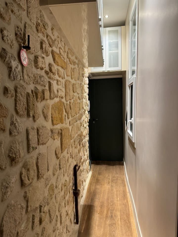 Lovely Studio In St Michel-notre Dame - Rue de Rivoli