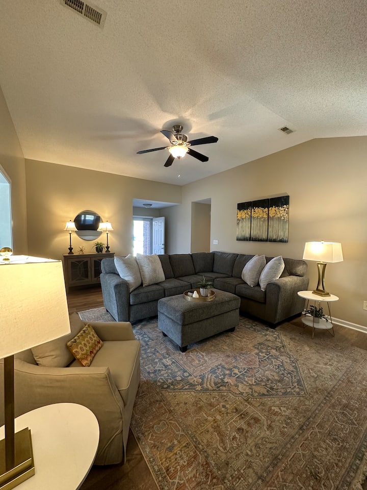 3bedroom House Close To Mizzou! - Columbia, MO