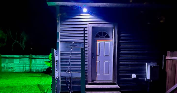 Downtown Home! Walk To Bars & Fests! Plush Beds - Lafayette, LA