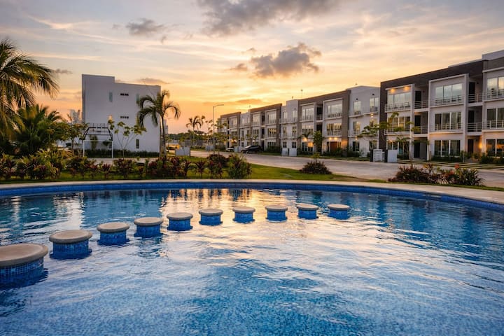 Modern 3 Bedroom Apt / 18 Min To The Beach - Cancun Airport (CUN)