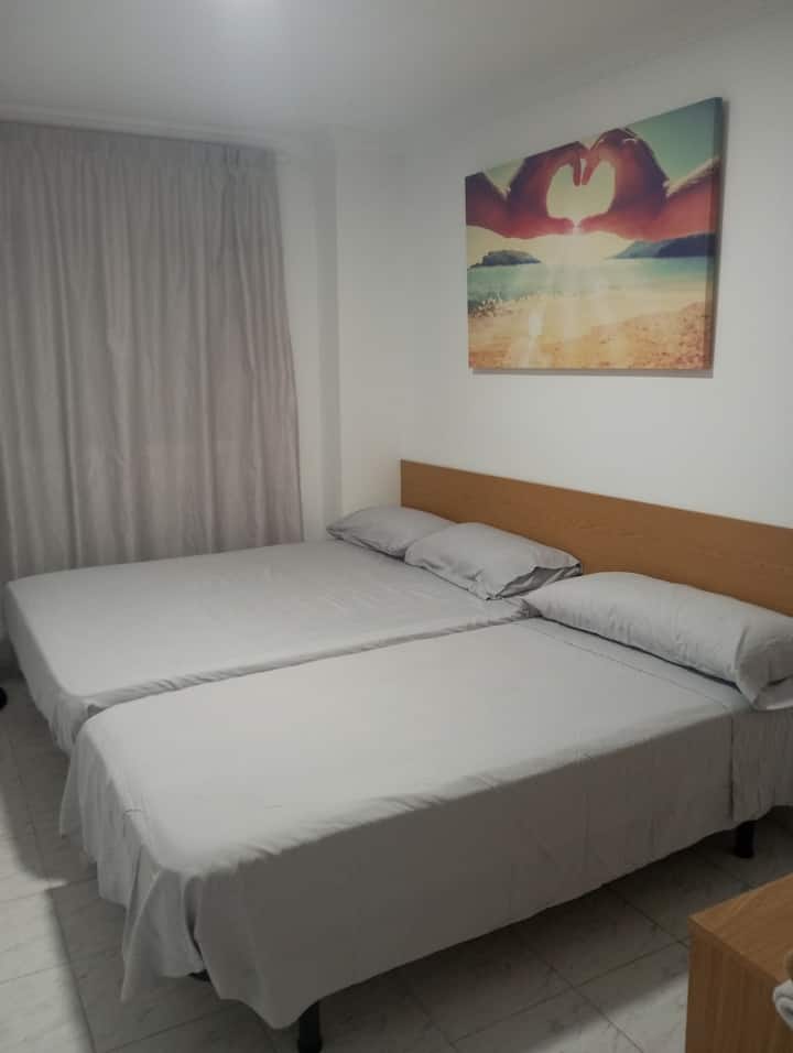 Habitación Doble En La Playa Cerca Del Aeropuerto - Palma di Maiorca