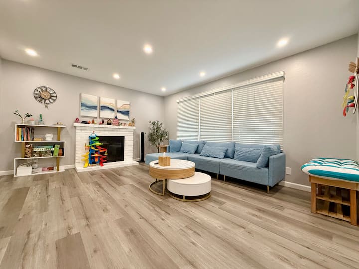 Where Modern Comfort Meets Silicon Valley - Los Gatos, CA