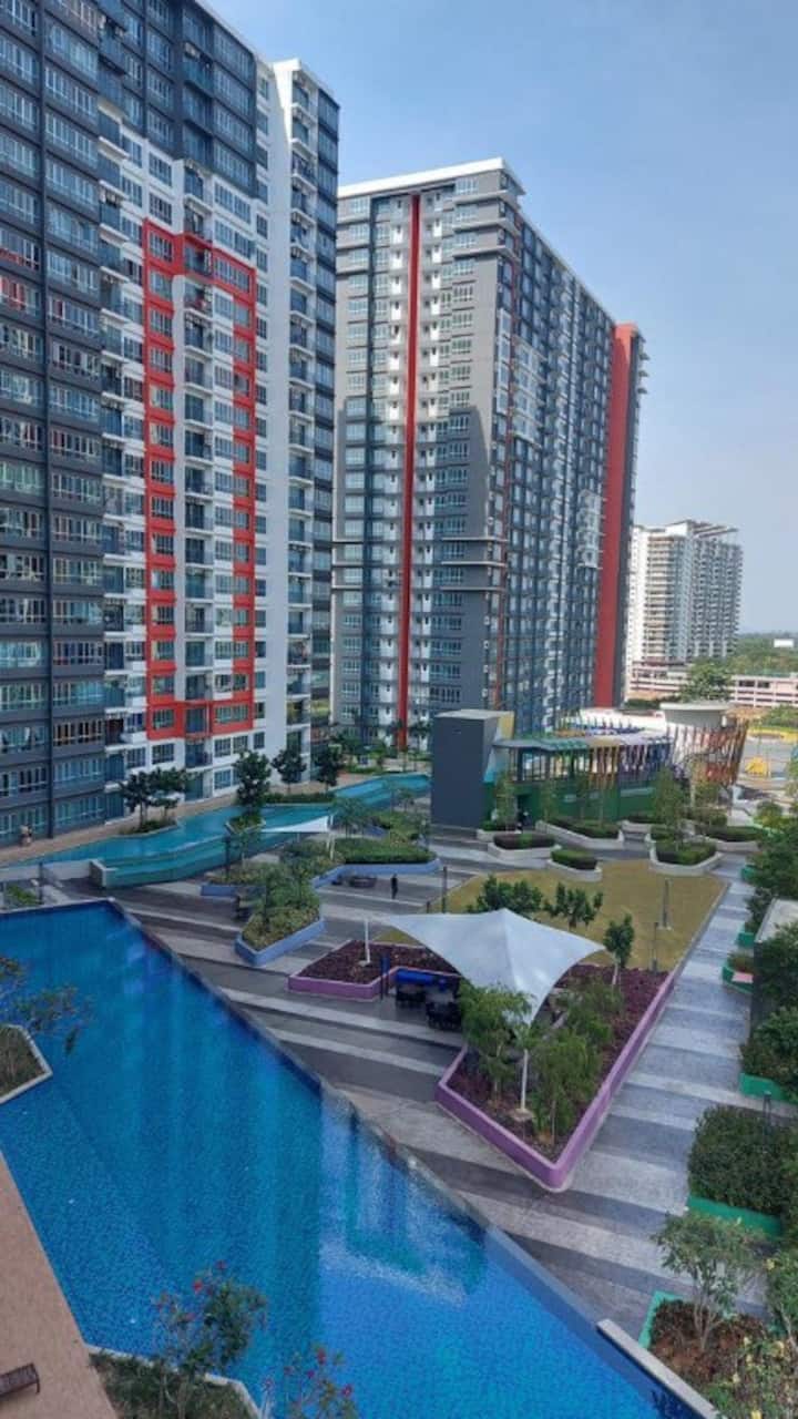 The Zizz Cosmo, Family Vacation - Sungai Buloh