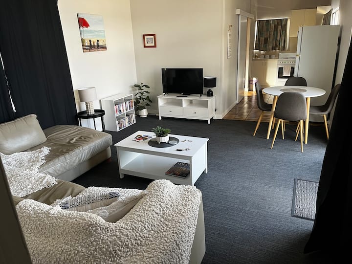 The Little White Box - Broken Hill