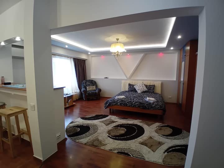 Elixir Studio - Bucarest