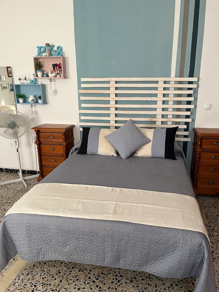 Habitación Con Cama Matrimonial - Tarifa