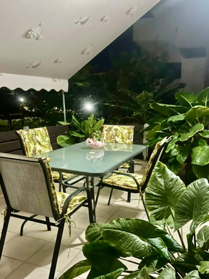 Athenas Guesthouse - Фивы