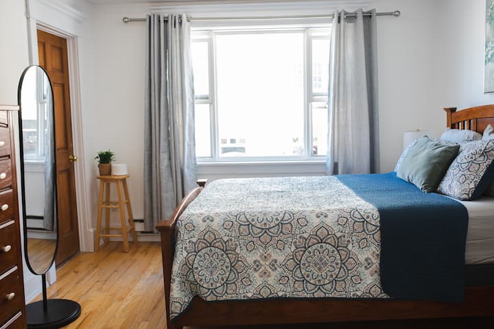 The Bear And Turtle Room #1 - St. John’s