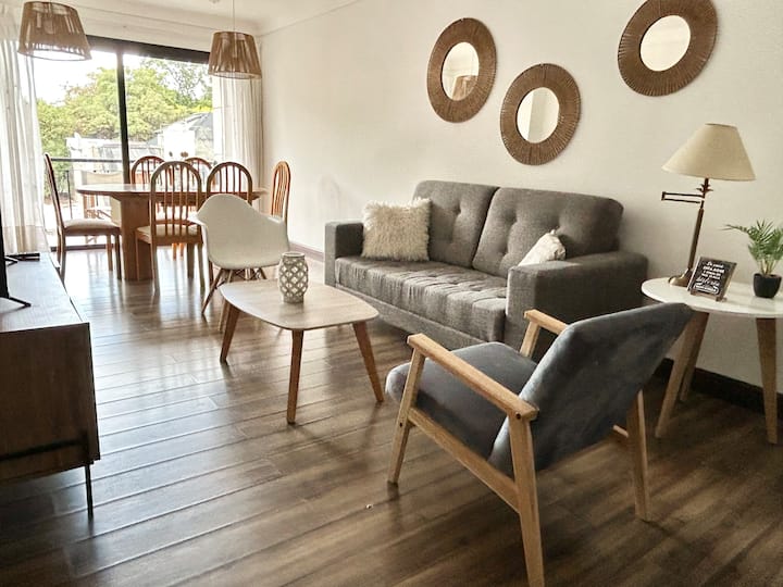 Amplio Departamento, Mejor Ubicación De Mendoza - 멘도사