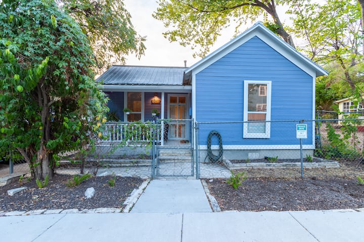 The Botanist’s Bungalow - Austin, TX