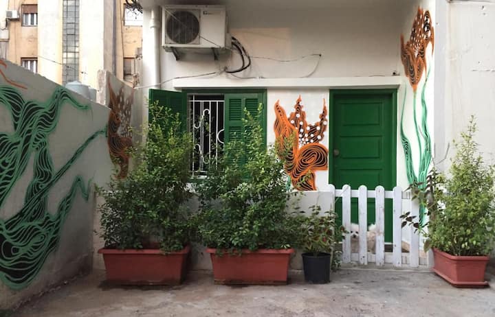 Low Budget Private Room In Beirut - Beirut