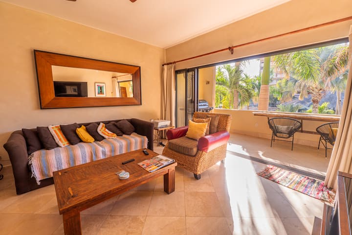 Balcony W/pool View | Walk To Beach + Hot Tub - Cabo San Lucas