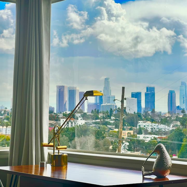 Silver Lake Flat With Views From Hollywood To Dtla - Los Angeles, CA