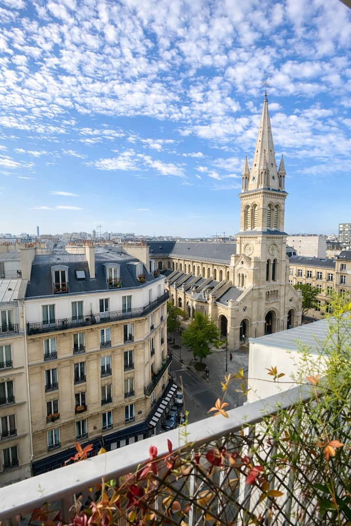Apt Vue Panoramique Sur Paris Et Tour Eiffel - Paris