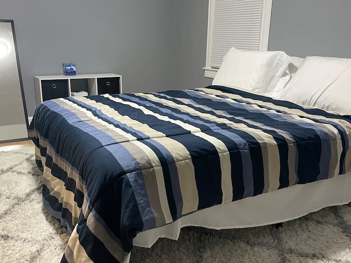 Cozy Private Room In 2 Br Apt - Springfield, MA