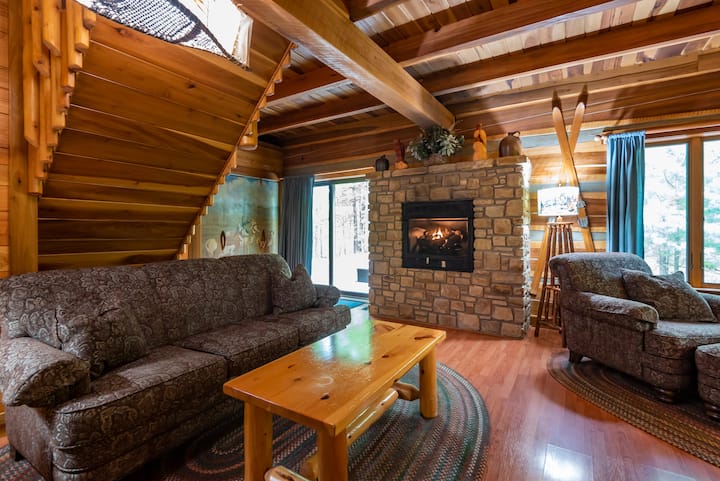 Secluded Cabin, Hot Tub, Fishing - Aspen Leaf - Brown County, IN