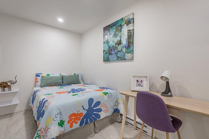 Private Room & Private Toilet/ Downtown/concordia - Montreal