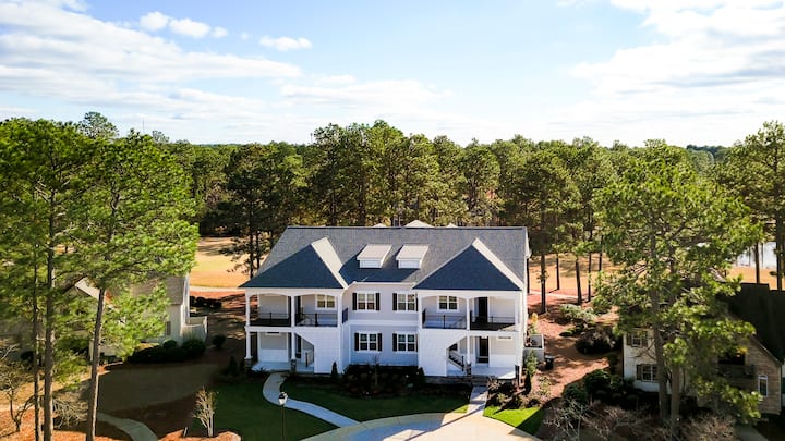 Pinehaven - Luxury Golf Retreat - Sleeps 32 - Pinehurst, NC