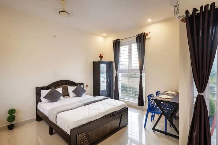 Nandi Skandagiri Stay - Nandi Hills