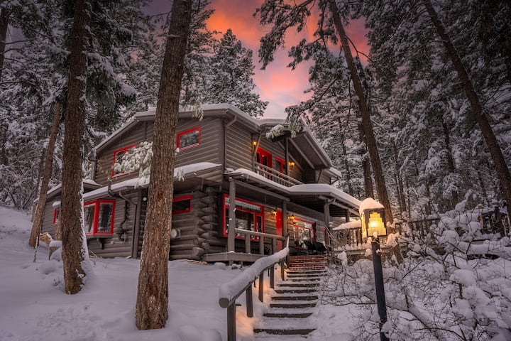 15 Min To Downtown I Romantic I Hiking I Forest - Colorado Springs, CO